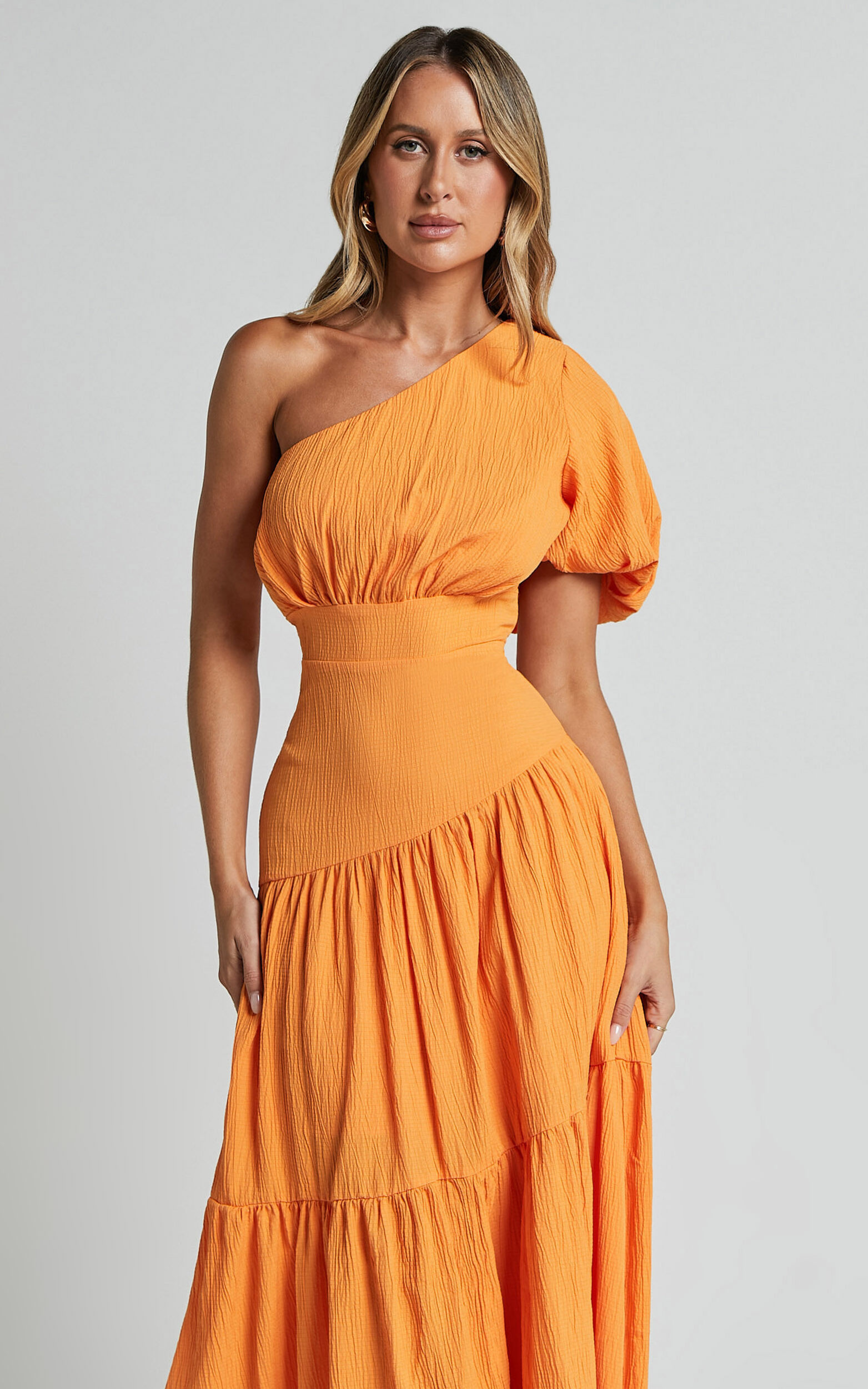 Ciara Midi Dress One Shoulder Short Puff Sleeve Tiered Dress In Mango