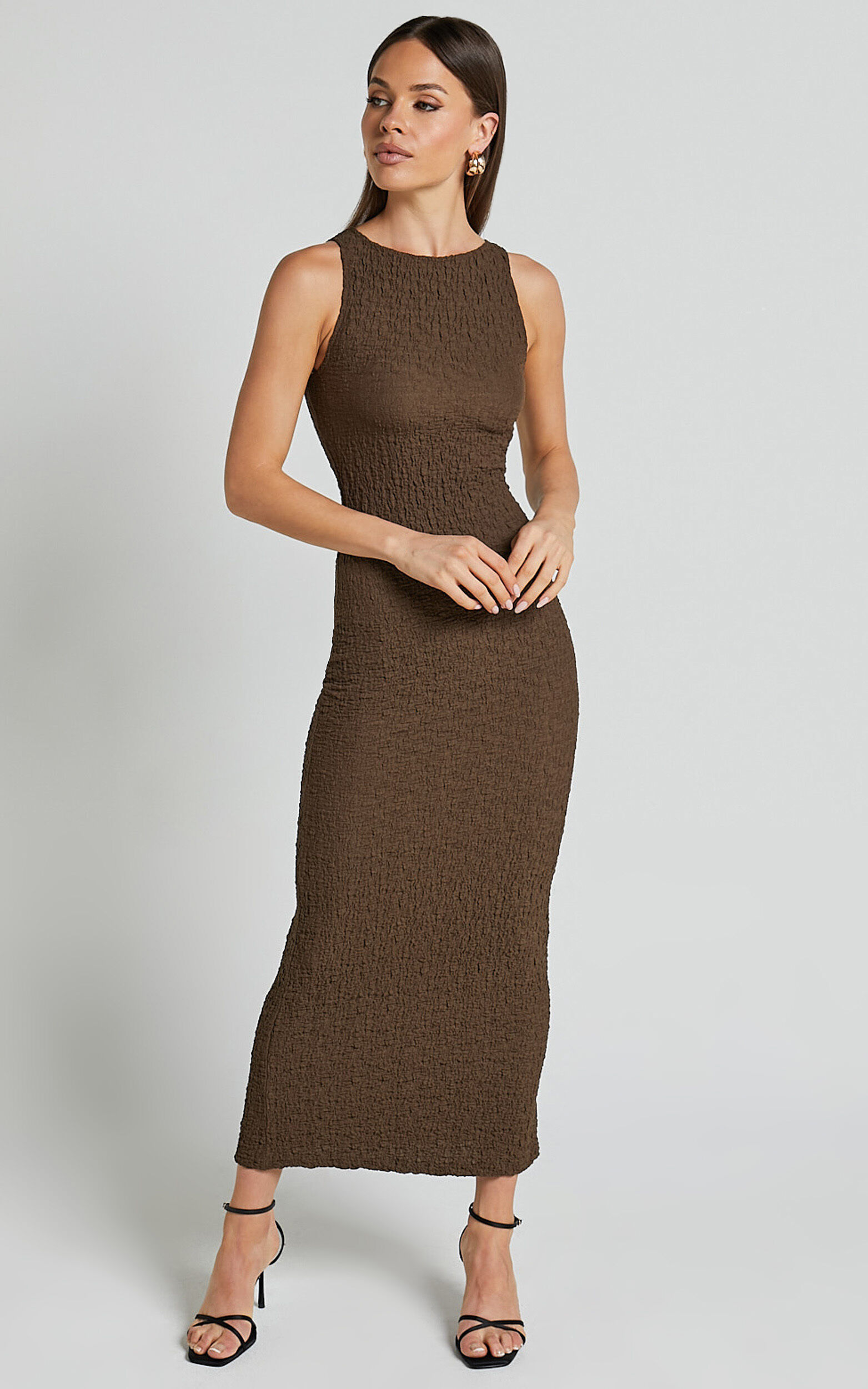 Alesia Maxi Dress High Neck Sleeveless Bodycon Dress In Chocolate