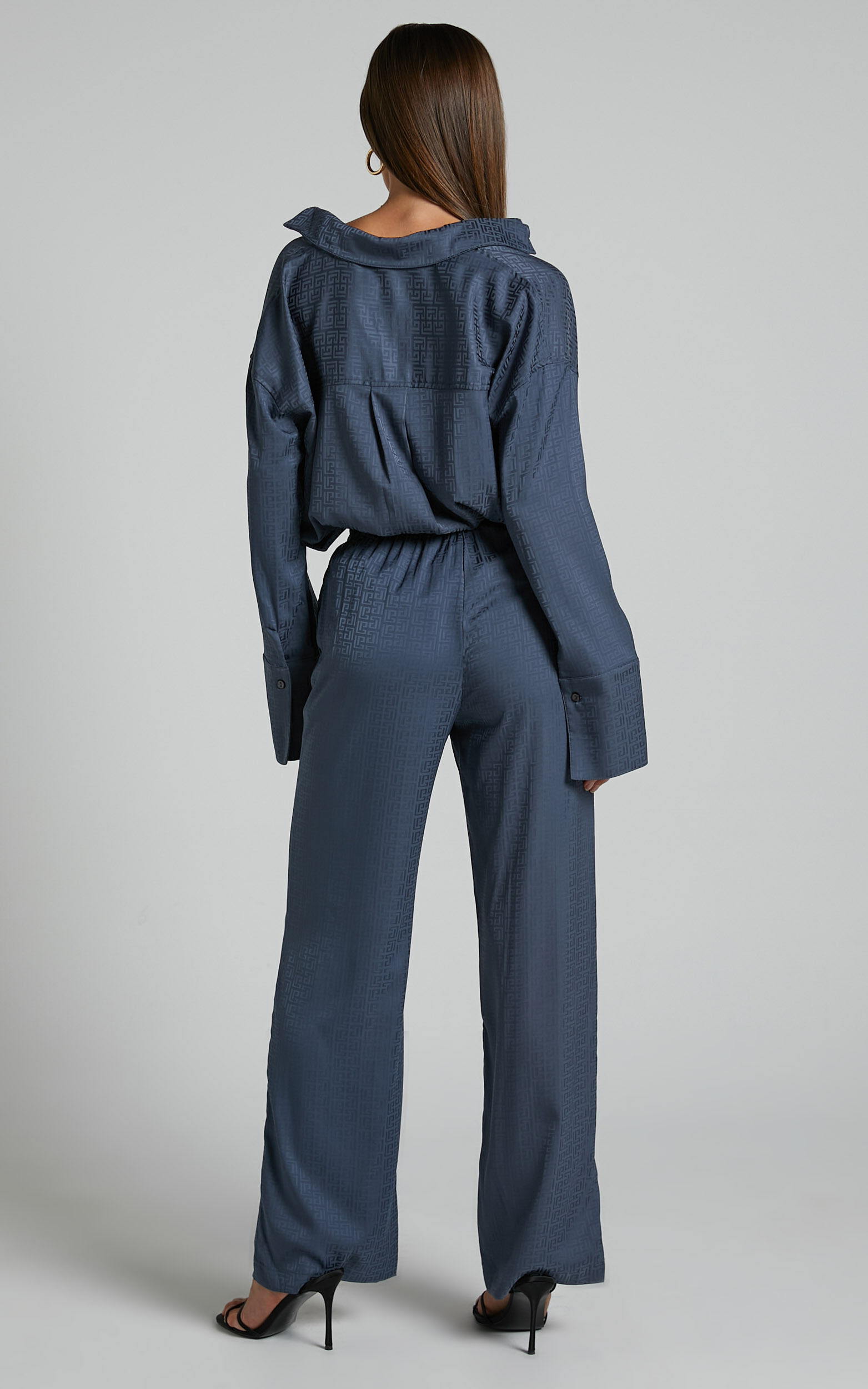 4th And Reckless Mimi Satin Trouser In Blue Geo Showpo